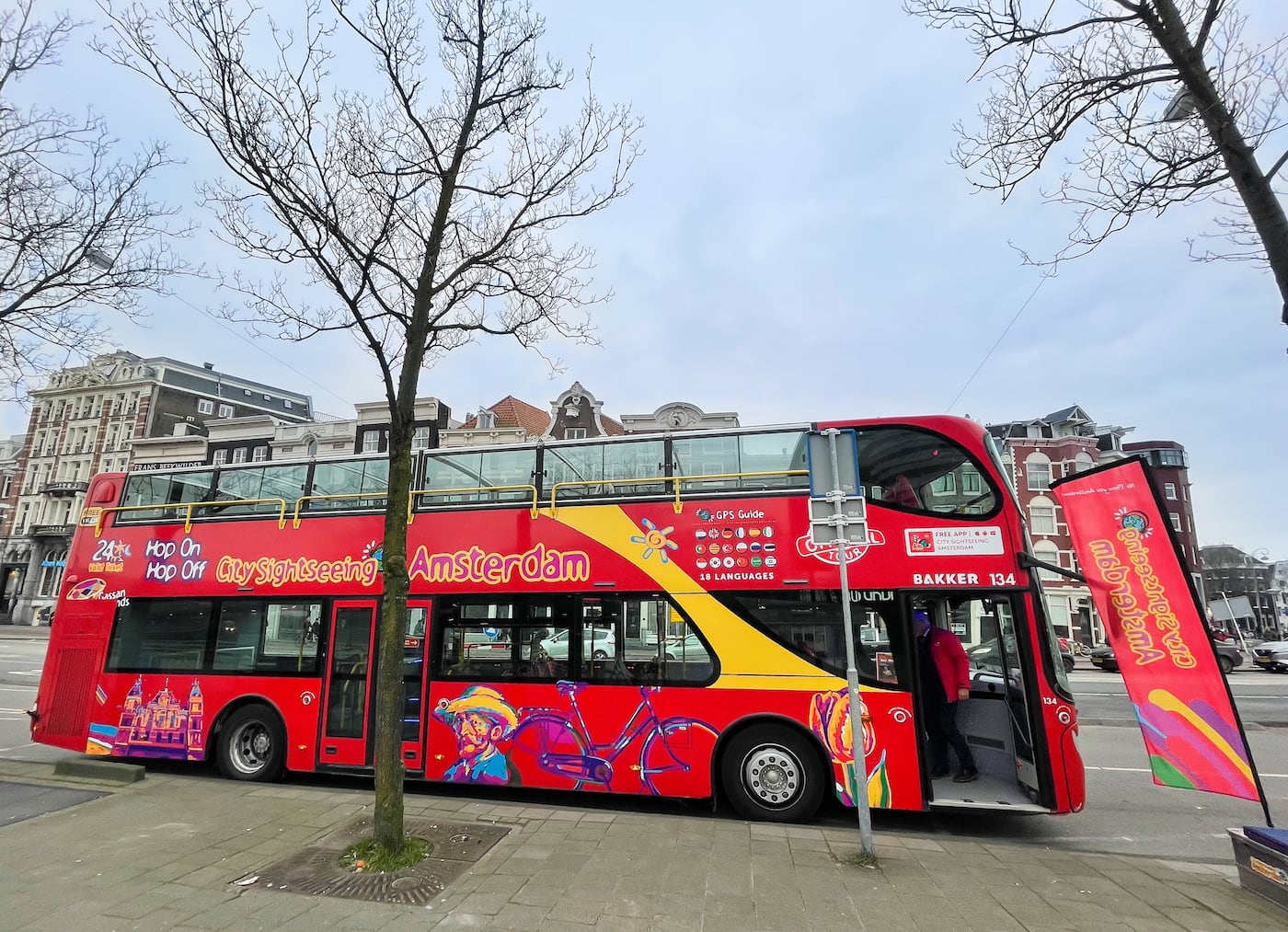 Mit dem Hop on Hop off Bus durch Amsterdam: Top oder Flop?