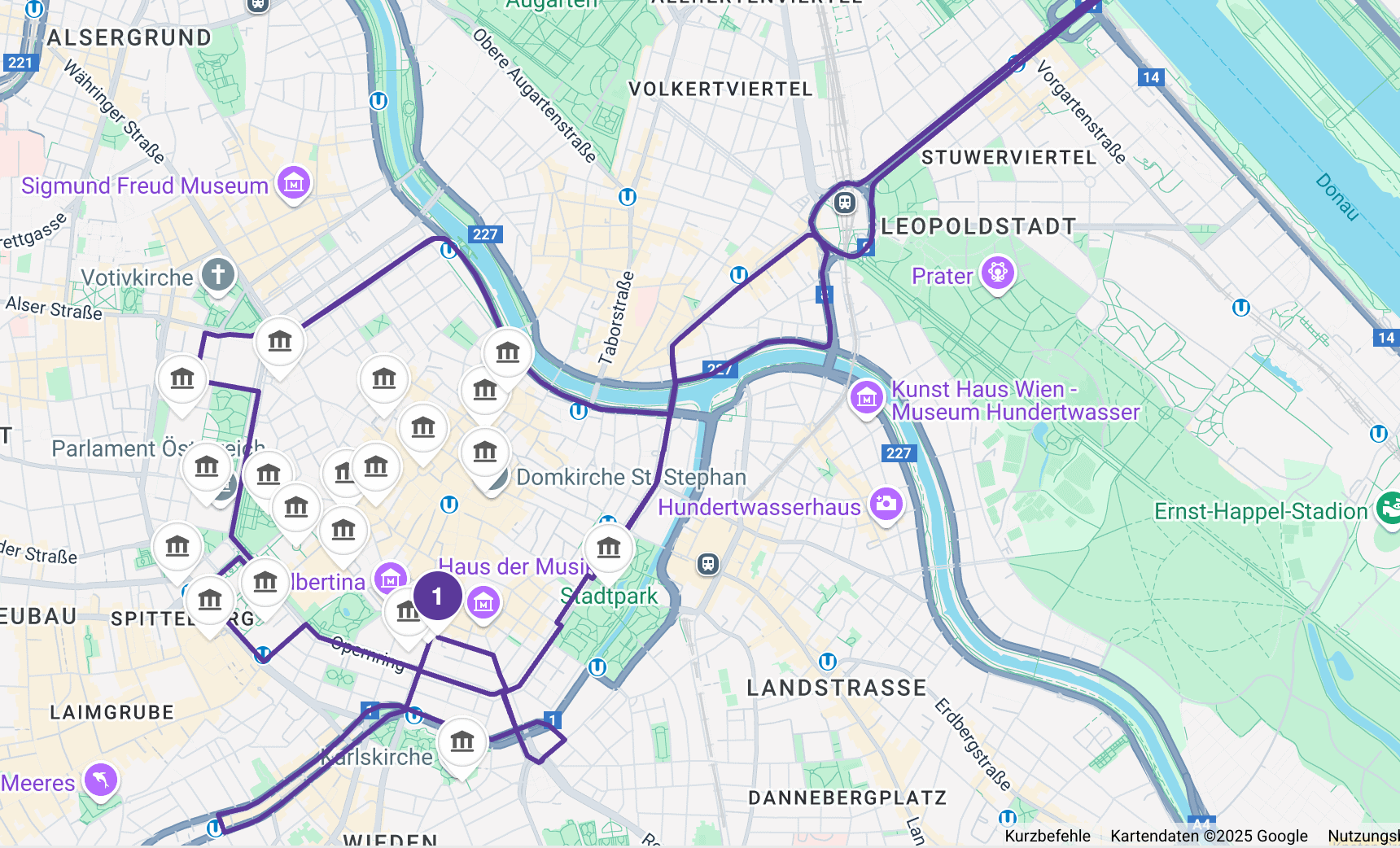 Vienna Bus Tour: Take a Big Bus to see the city 2026